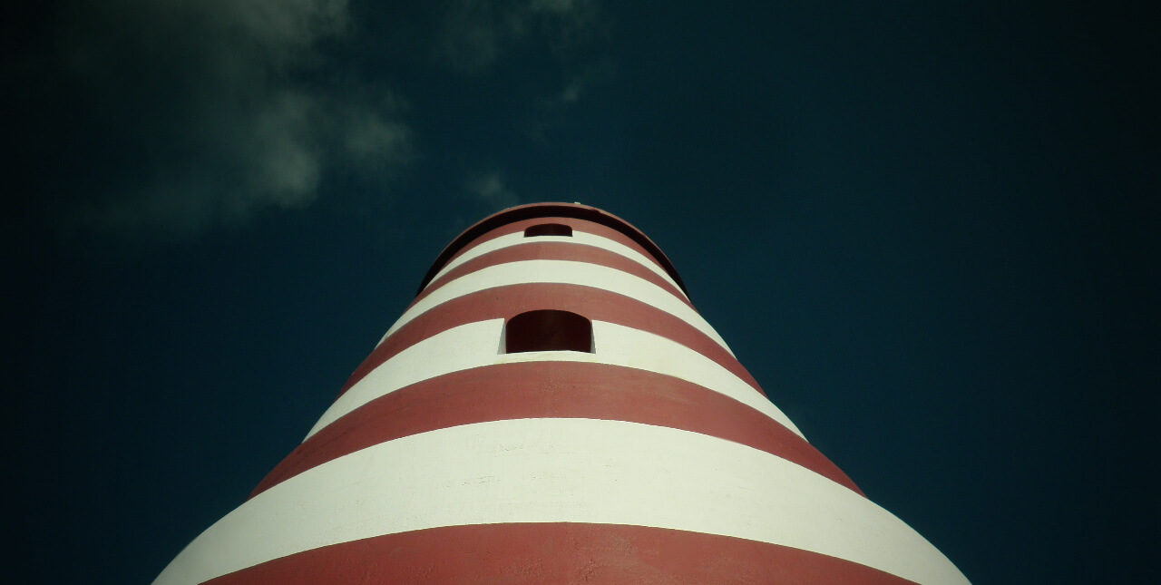 700 Islands » Elbow Reef Lighthouse